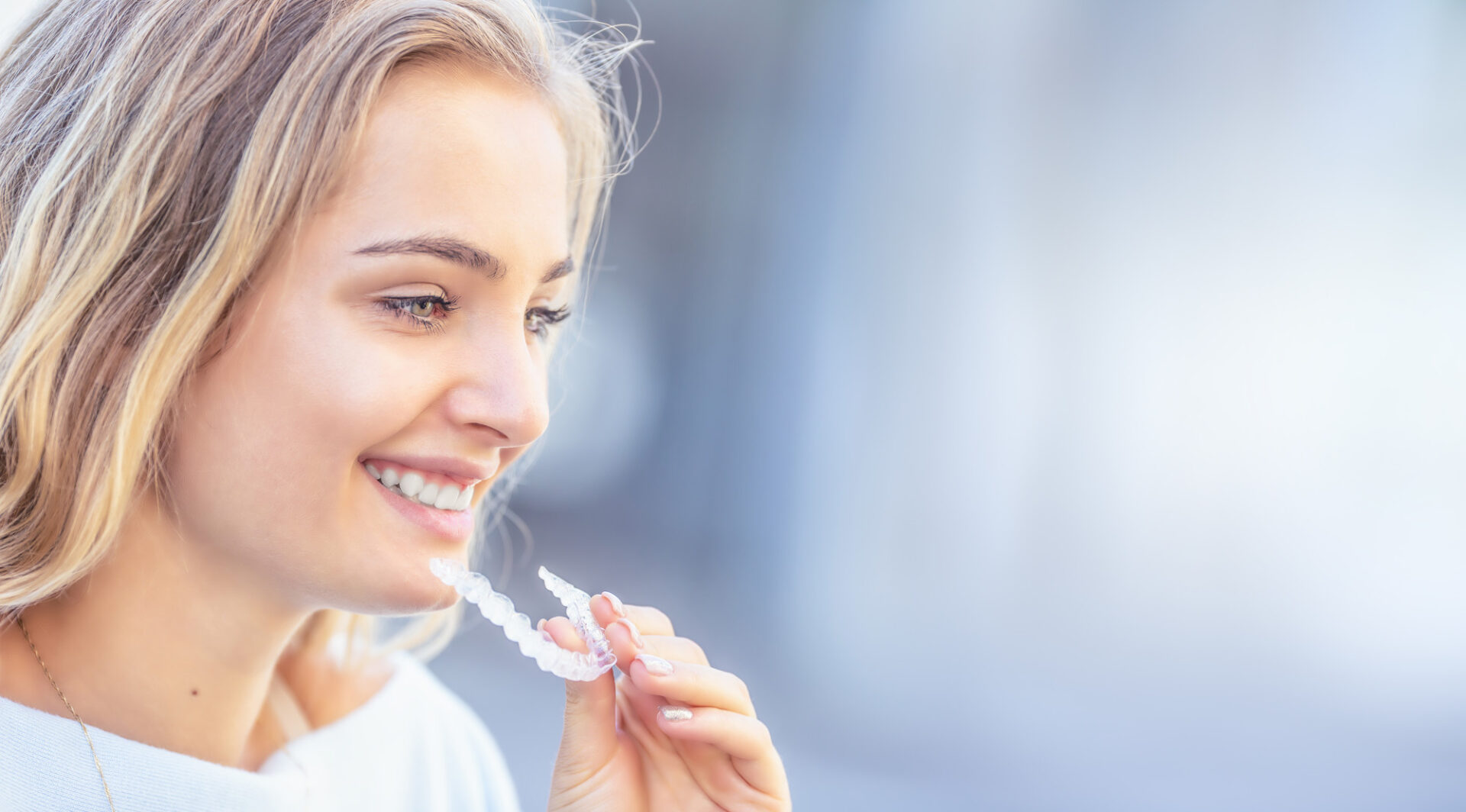 Invisalign® vs Braces: Pros & Cons